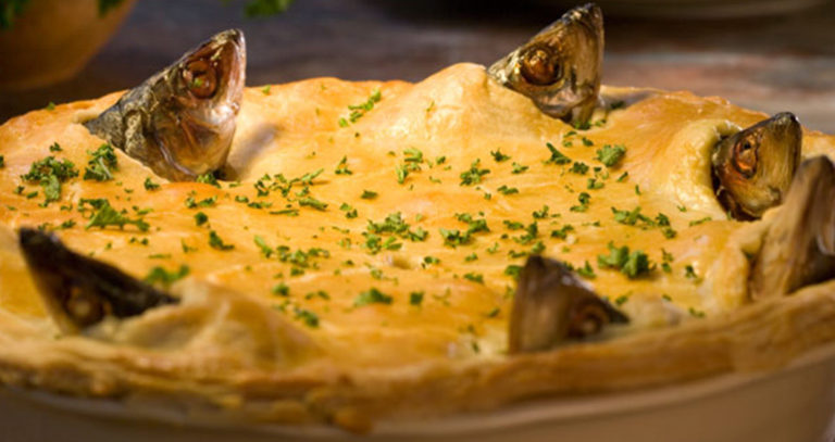 Shortcrust Stargazey Pie Recipe | Pastry | Jus-Rol