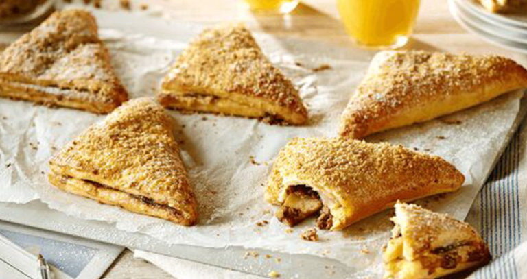 Apple, Cinnamon & Granola Puff Pastry Recipe | Jus-Rol